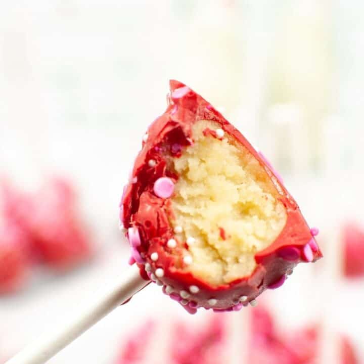 Easy Cake Pop Recipe - Everyday Eileen