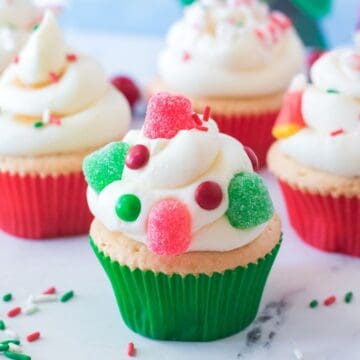 Buddy the Elf Cupcakes - Everyday Eileen