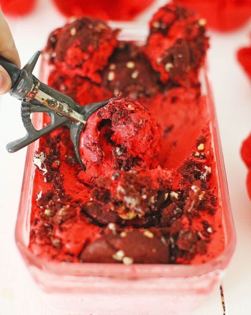 Red Velvet Ice Cream - Everyday Eileen