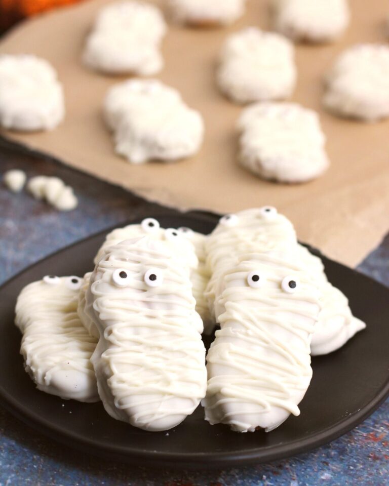 Halloween Mummy Cookies - Everyday Eileen