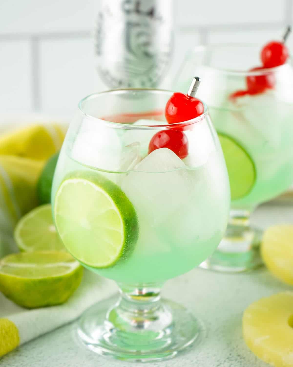 Tipsy Mermaid Cocktail - Everyday Eileen