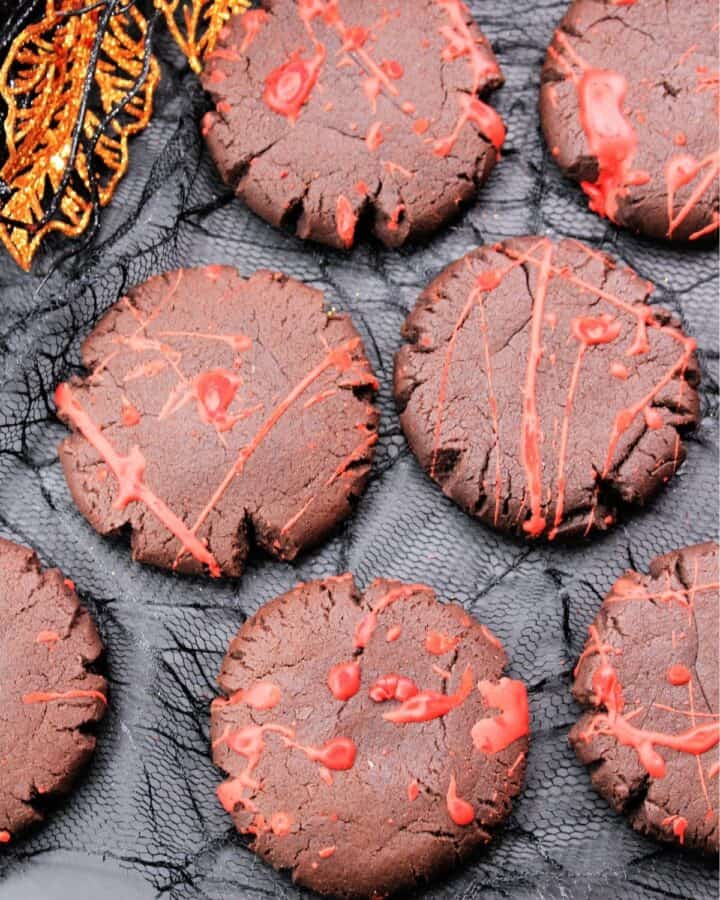 Halloween Blood Splatter Cookies - Everyday Eileen