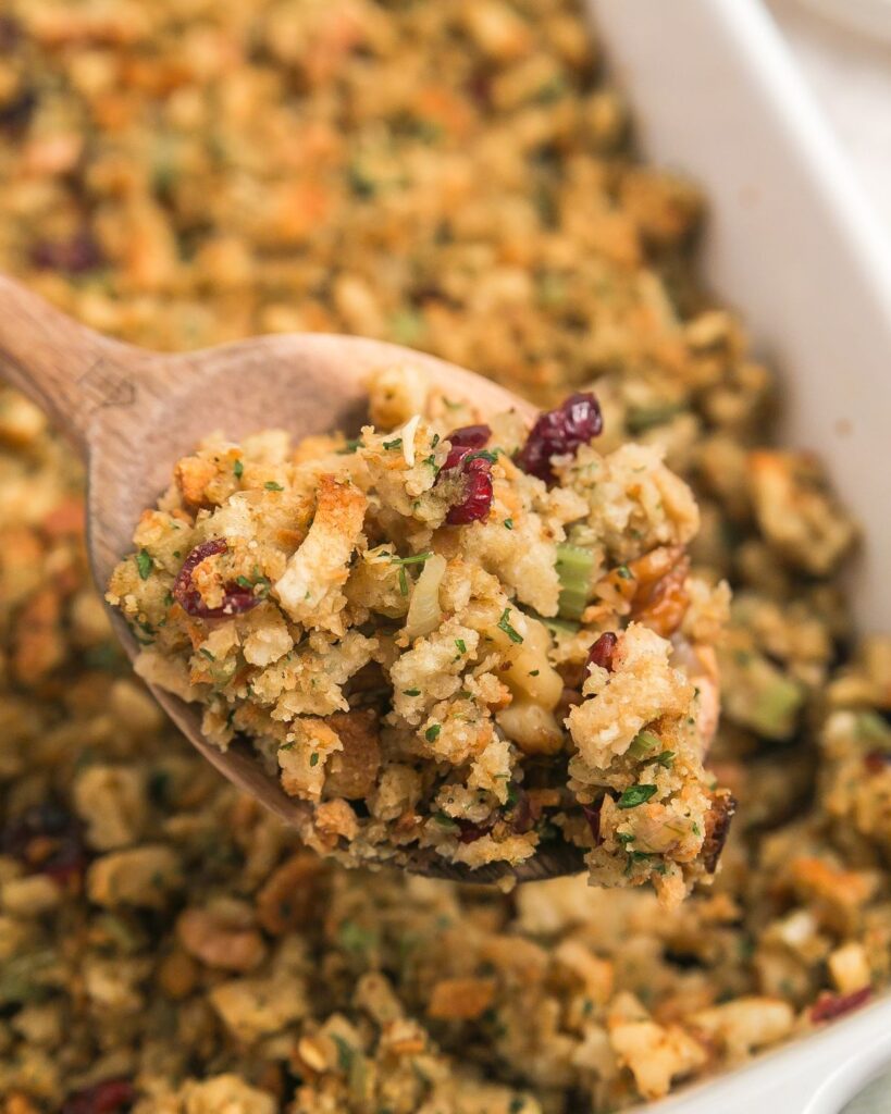 Cranberry Walnut Stuffing - Everyday Eileen